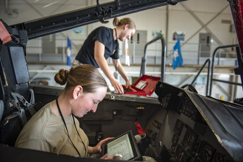 US Air Force Transforming Maintenance, Logistics Training – SCT